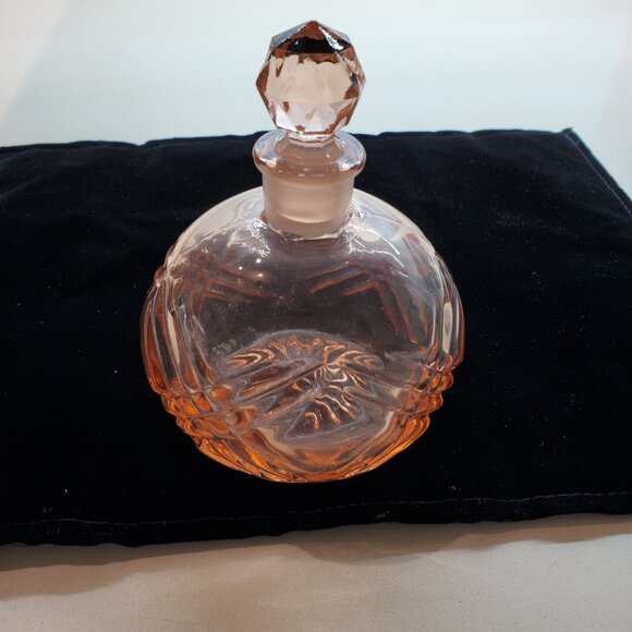 VINTAGE UNKNOWN | Other | Vintage Round Pink Perfume Bottle | Poshmark